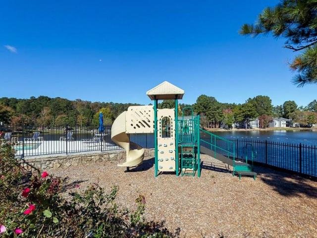 Netherley Park 2 Bedroom Apartment for Rent at 6770 Buffinton Rd, Union City, GA 30291
