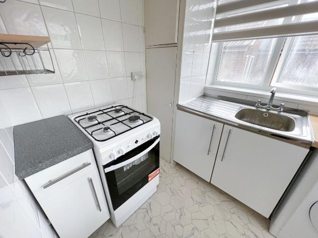 Netley Road, Newbury Park, Essex, UK IG2, 2 bed flat to rent, £1,850 pcm | PrimeLocation