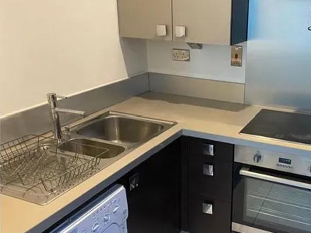 Neutron Tower, 6 Blackwall Way, London, E14 2DU, United Kingdom | 1 bed apartment for rent #138933096 | Rentberry