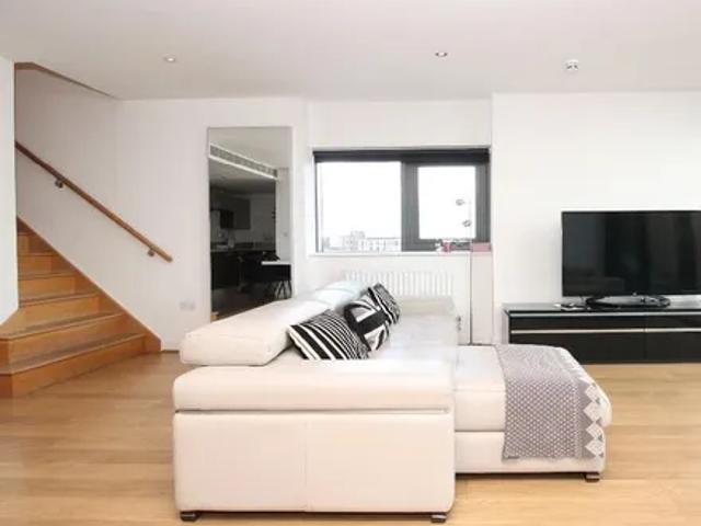 Neutron Tower, 6 Blackwall Way, London, E14 9GN, United Kingdom | 2 bed apartment for rent #139264464 | Rentberry