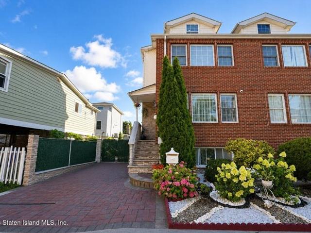 Neutral Ave, Staten Island, Home For Sale