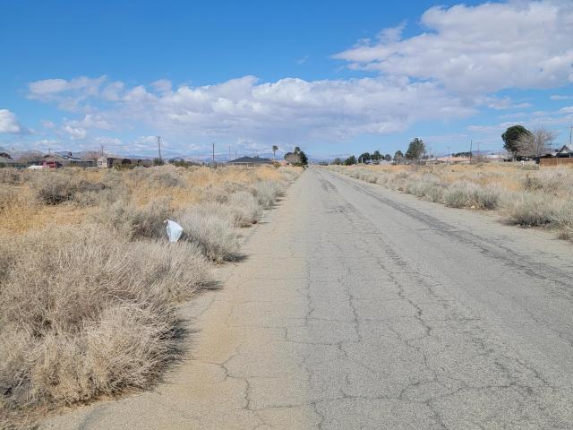 Neuralia Road