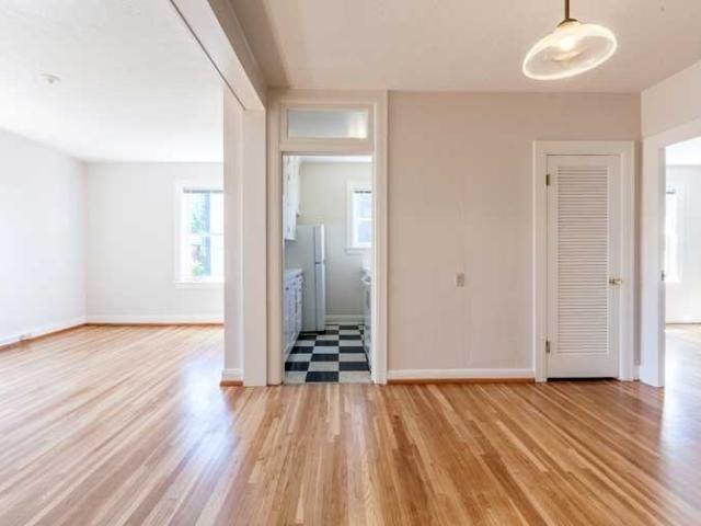 NEVADA COURT APARTMENTS MCM02 Studio Apartment for Rent at 2185 Sw Yamhill St, Portland, OR 97205 Goose Hollow