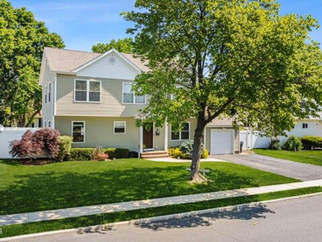 Nevada Dr, Hazlet, Home For Sale