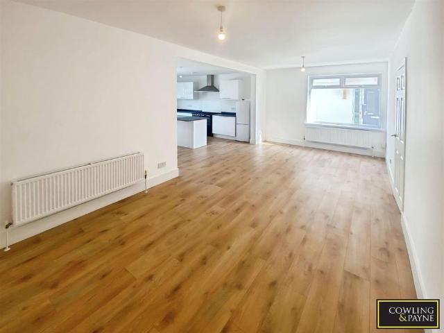 Nevendon Road, Wickford