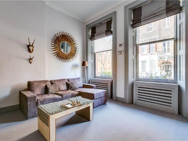 Nevern Square, Earls Court, London, SW5 1 bed apartment to rent £3,300 pcm £762 pw