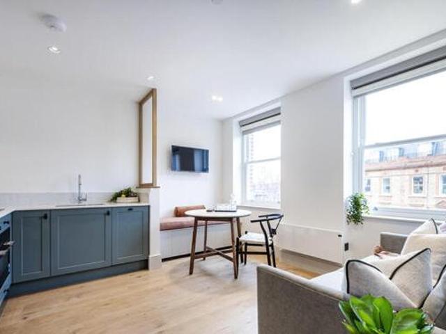 Nevern Square, London, 1 Bedroom Flat