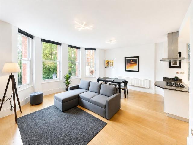 Nevern Square, London SW5, 3 bed flat to rent, £6,700 pcm | PrimeLocation