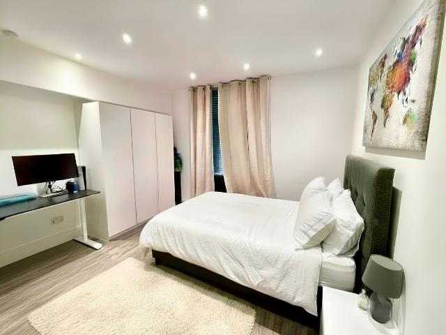 Nevern Square, London SW5, Studio to rent, £1,842 pcm | PrimeLocation