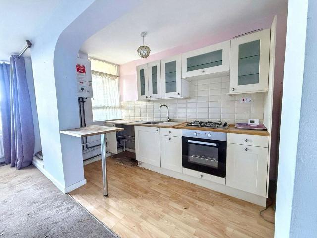 Neville Court, Washington NE37, 2 bed flat to rent, £550 pcm | PrimeLocation