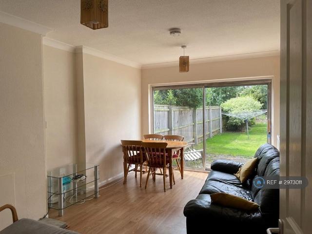 Neville Road, Cambridge, CB1 3 bed semi detached house to rent £2,300 pcm £531 pw
