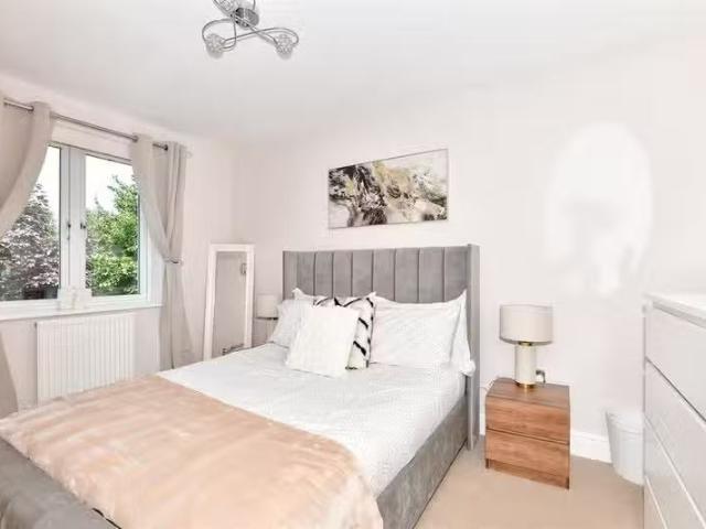 Neville Road, Herne Bay, Kent 3 bed end of terrace house for s.