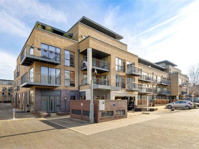 Newton Court, Kingsley Walk, Cambridge CB5, 1 bed flat to rent, £1,725 pcm | PrimeLocation
