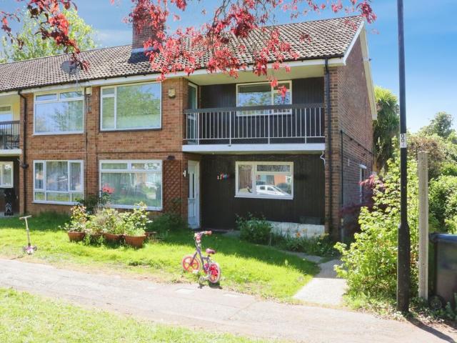 Newton Close, Slough SL3, 2 bed flat to rent, £1,650 pcm | PrimeLocation