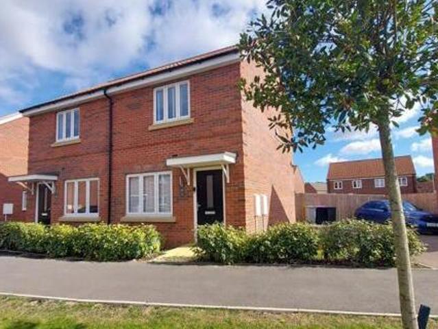 Newton Abbot Way, Bourne, 2 Bedroom Semi detached