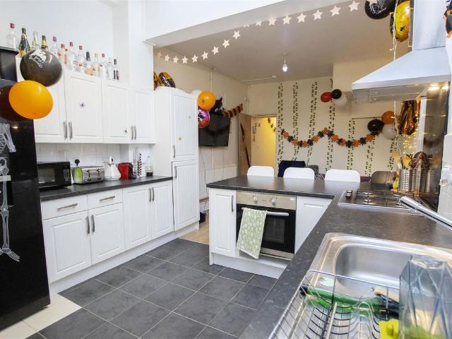 Newton Grove, Dartmouth Road, Birmingham, West Midlands B29, 5 bed shared accommodation to rent, £520 pcm | PrimeLocation