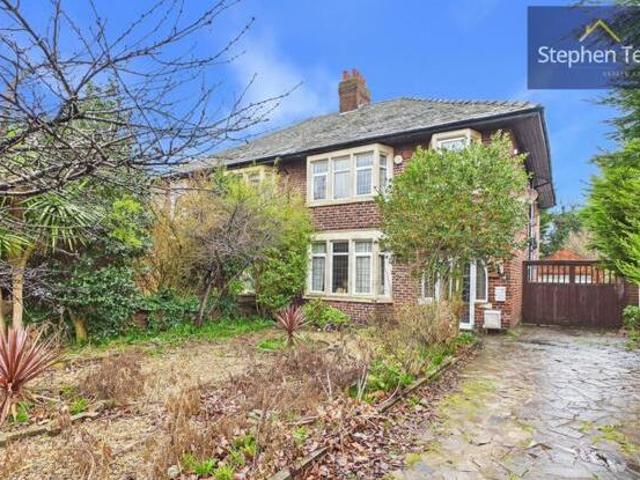 Newton Drive, Blackpool, 4 Bedroom Semi detached