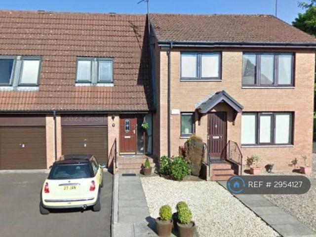 Newton Mearns, Glasgow, G77 3 bed flat to rent £1,650 pcm £381 pw