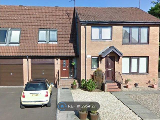 Newton Mearns, Glasgow G77, 3 bed flat to rent, £1,650 pcm | PrimeLocation