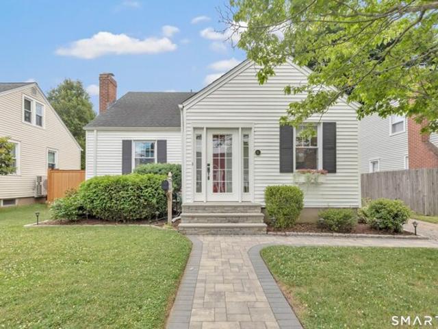 Newton St, Stratford, Home For Sale