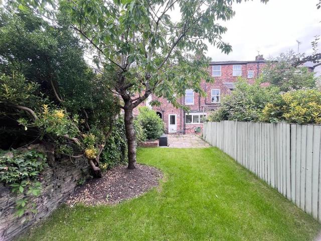 Newton Street, Macclesfield 5 bed house to rent £1,695 pcm £391 pw