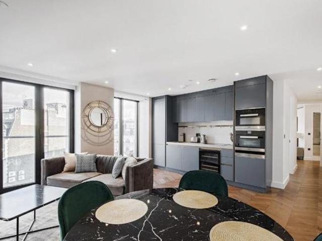 Newton Street, London, 2 Bedroom Apartment