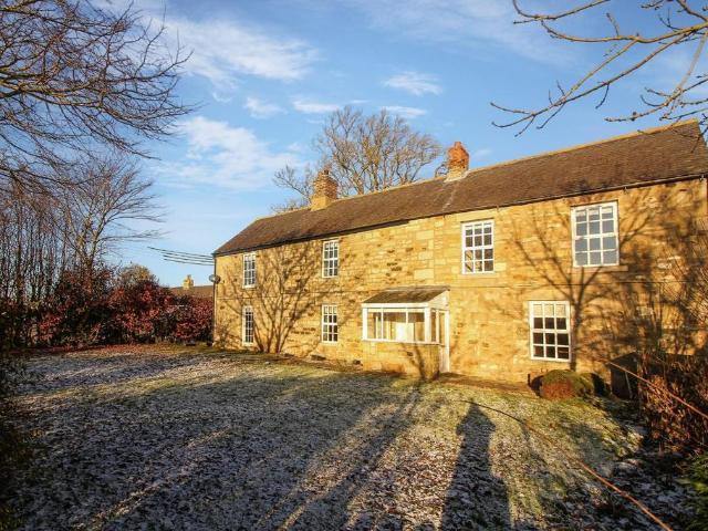 Newton Park Farm House, Mitford, Morpeth 4 bed detached house to rent £1,850 pcm £427 pw
