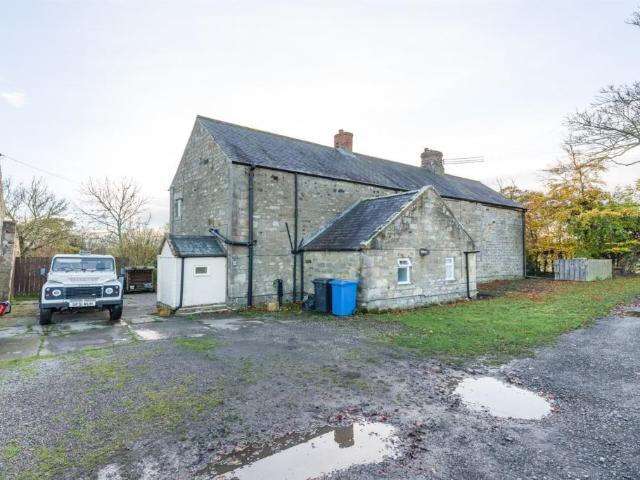 Newton Park, Mitford 4 bed farm house to rent £1,850 pcm £427 pw