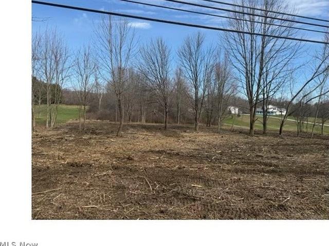 Newton, Paris, OH 44266