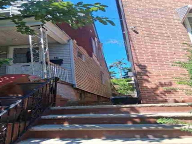 Newton Pl