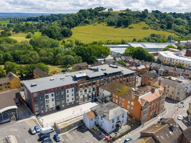 Newton Road, Yeovil BA20, Studio to rent, £650 pcm | PrimeLocation