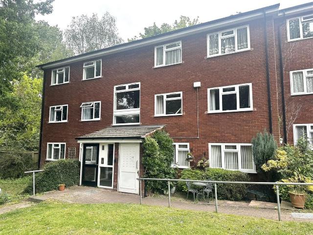 Newton Road, Knowle, Solihull B93, 2 bed flat to rent, £995 pcm | PrimeLocation