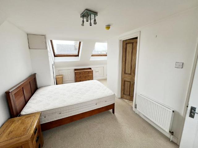 Newton Road, Oxford, Oxfordshire 1 bed terraced house to rent £1,125 pcm £260 pw