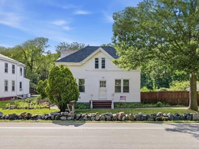 Newton Rd, Plaistow, Home For Sale