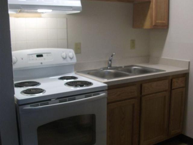 Newton Village Apartments 1 Bedroom Apartment for Rent at 611 Ridge Road, Newton Falls, OH 44444