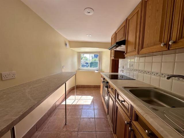 Newtown House, Hullavington, Chippenham, SN14