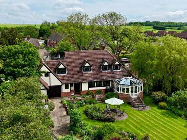 Newtown, Kimbolton, 5 Bedroom Detached