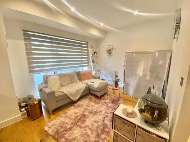 Newtown Road, Henley On Thames RG9, Studio to rent, £1,100 pcm | PrimeLocation