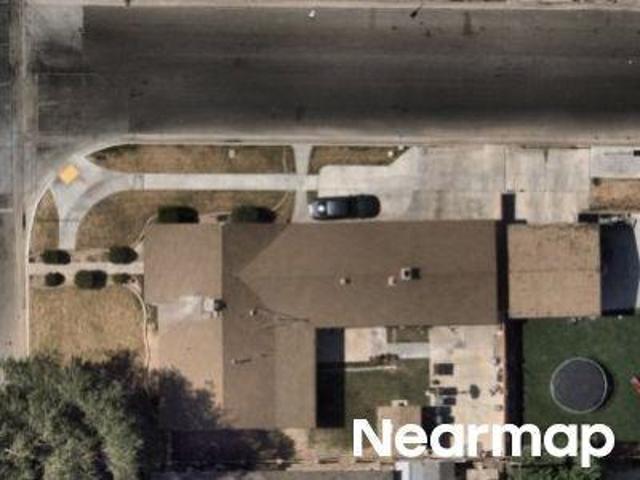 Newtree Ave