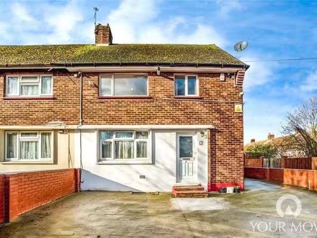For Rent! 3 BA 5 bedroom End Terrace House to rent, St. Gregor.