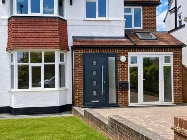 New 3 BA 5 bedroom house for rent in Ellesmere drive, CR2