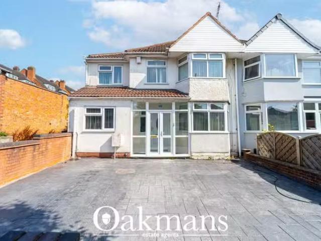 Rental! 3 BA 5 bedroom semi detached house for rent in Osmasto.