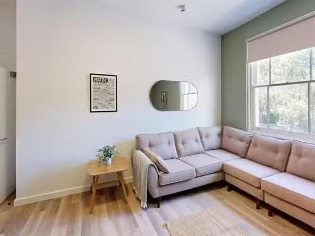 Just in! 3 BA 6 bedroom flat for rent in 7 Cromwell Road BS6 5.