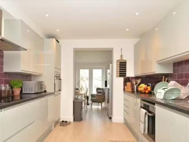 For Rent! 3 BA 6 bedroom house for rent in Kipling Road, Filto.