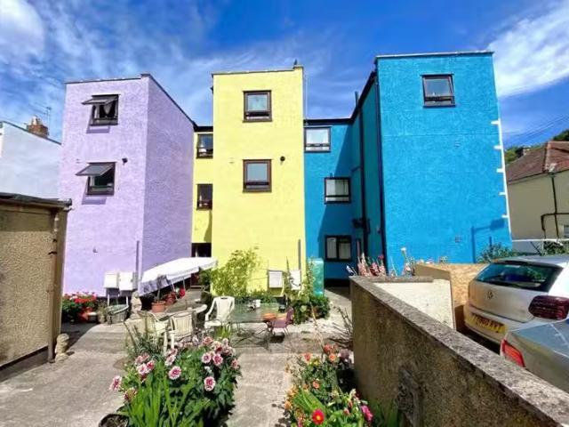 Deal! 3 BA 1 bedroom house for rent in Church Road, BS5 8AH, BS5