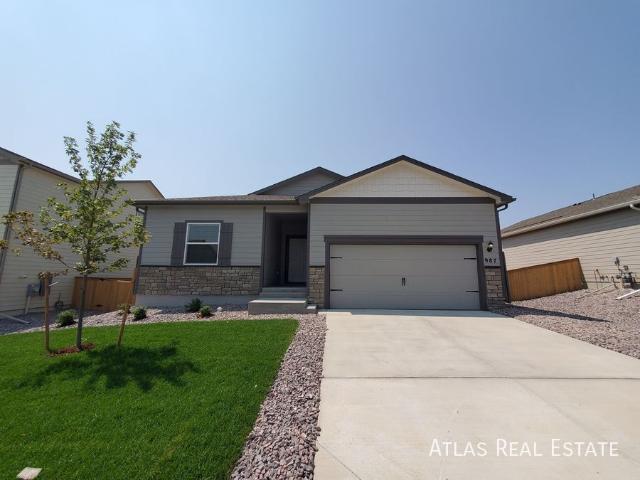 Bright 3bd/2ba Ranch In Desirable Hidden Valley Neighborhood
