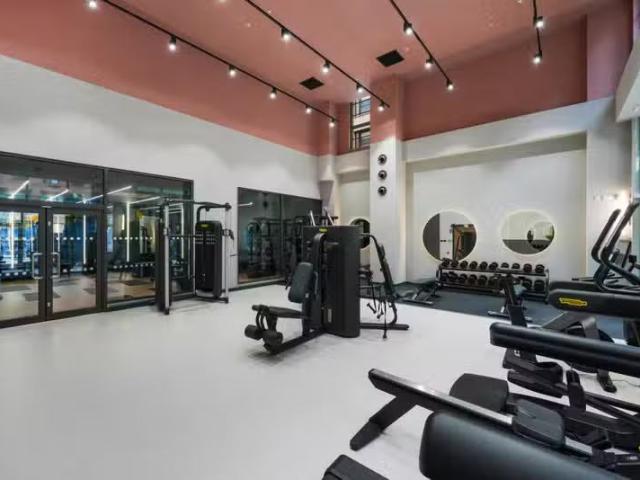 Cheap 3 bedroom apartment for rent in Sadlers Place, B5
