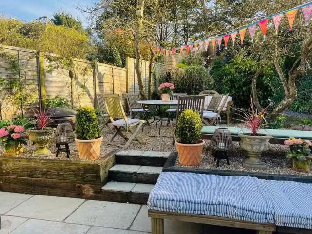 Rental! 3 bedroom cottage for rent in The Street, Piddinghoe.