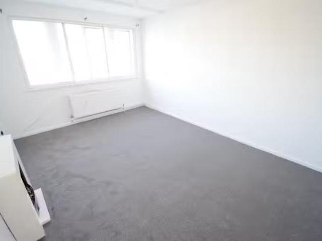 Rental! 3 bedroom detached house for rent in Heathcliffe Close.