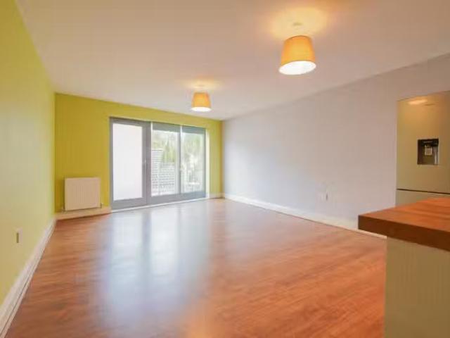 Cozy 3 bedroom flat for rent in Temple Court, Barton Road, BS2